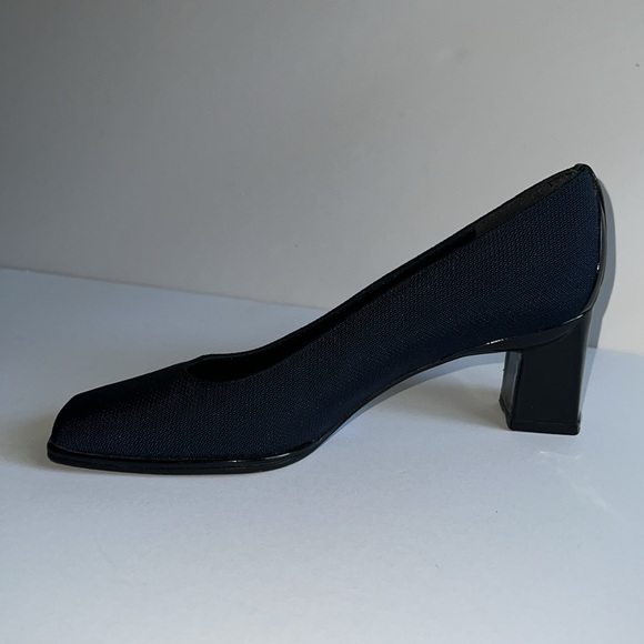Stuart Weitzman | Shoes | Staurt Weitzman Square Toe Block Heel Size 55 ...